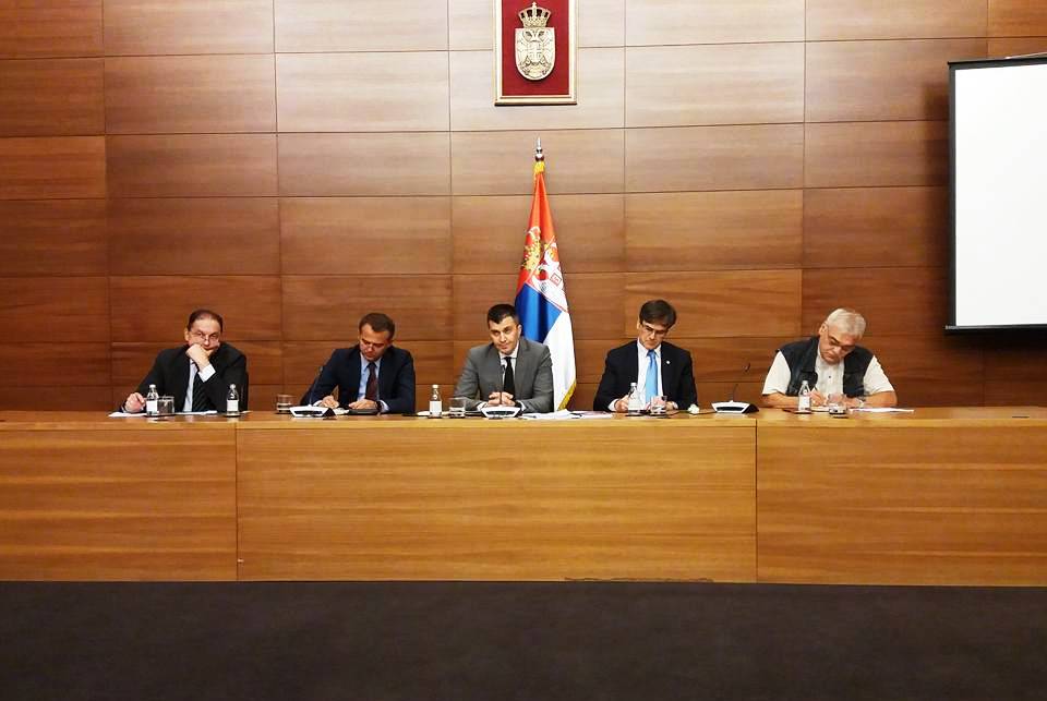 Mинистaр Зоран Ђорђевић са својим тимом одржао састанак са ...